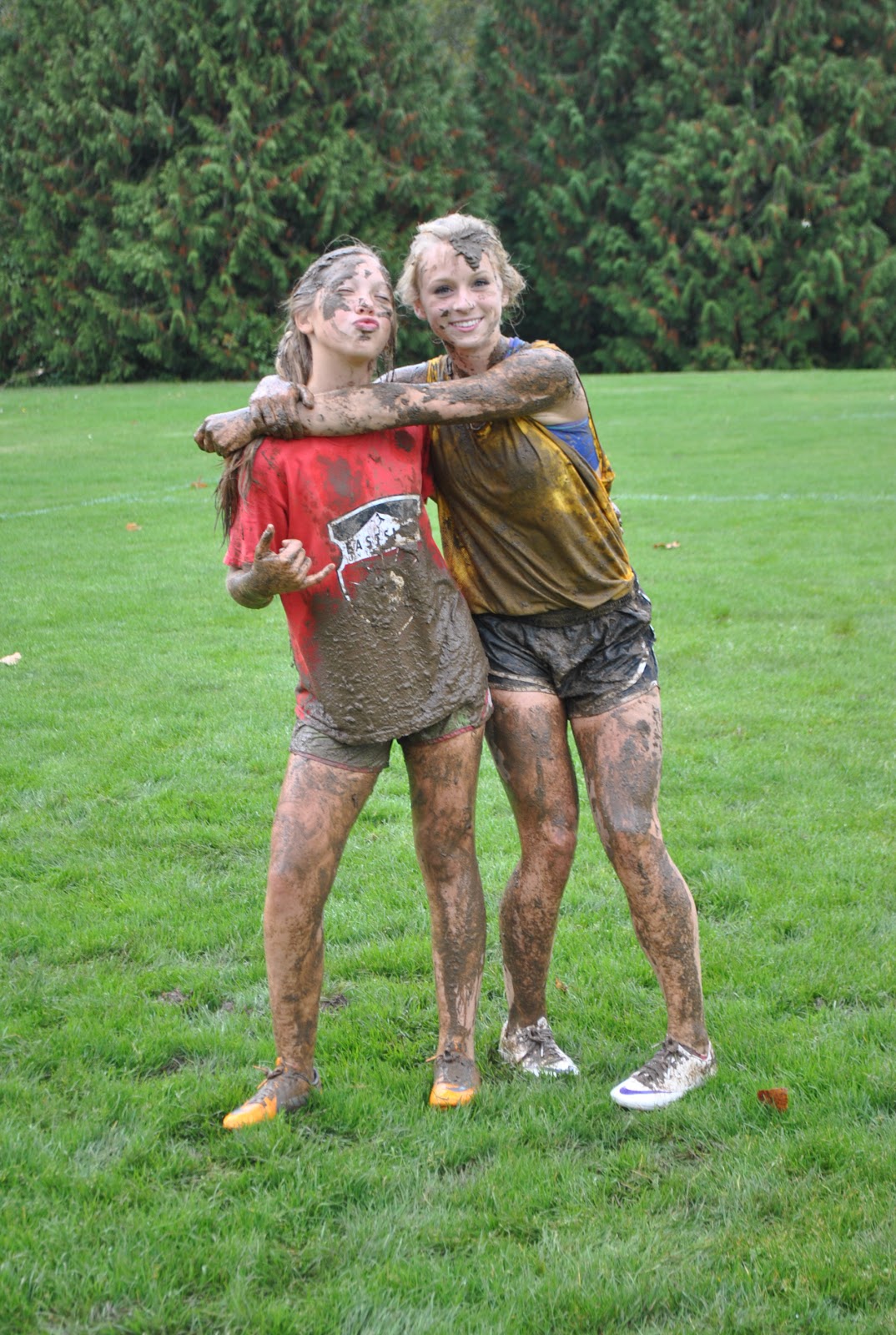 Sam Barlow Girls Varsity Soccer 2013: JV Mud Fun