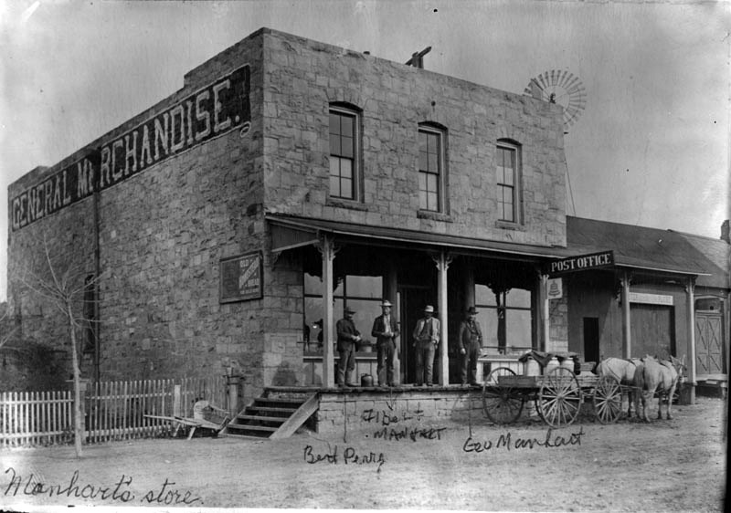 Interesting Photographs Capture People Standing in Front of Stores Over ...
