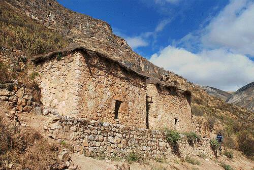 Complejo Arqueológico de Tarmatambo en Tarma