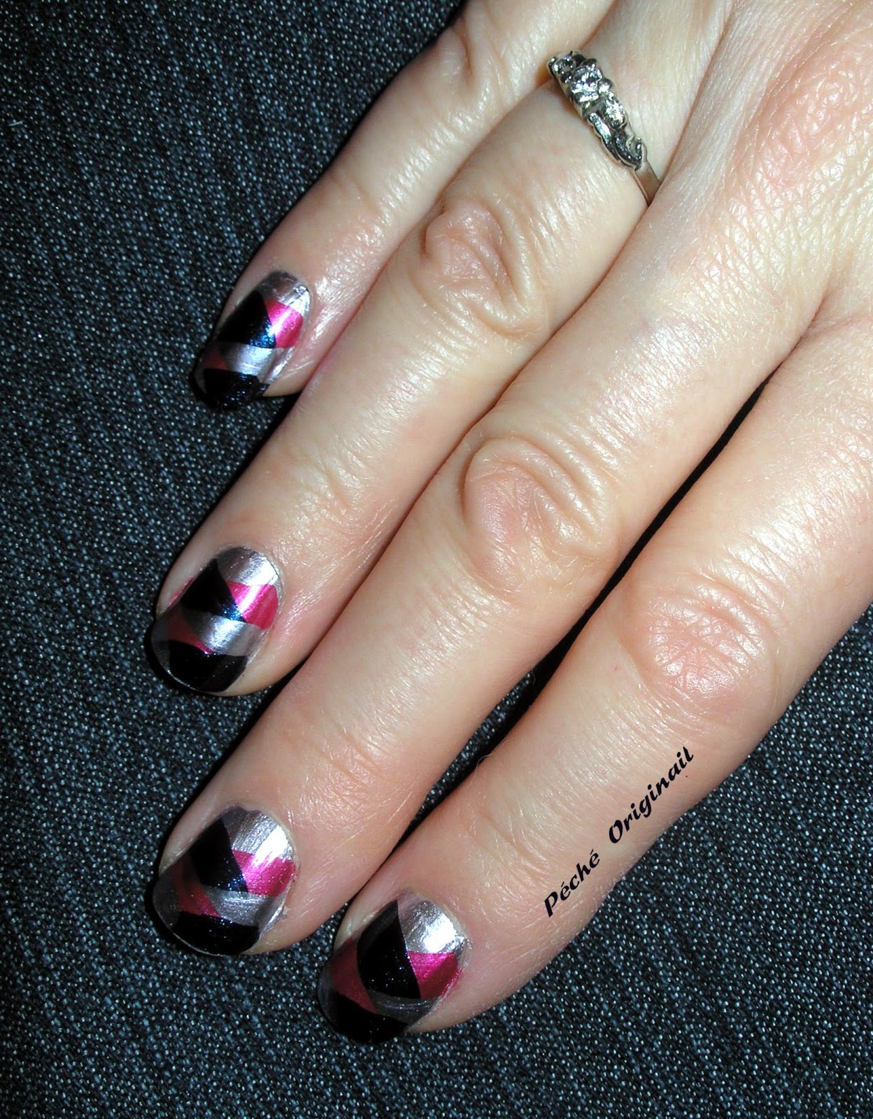 Péché Originail: Nail art : technique « Fishtail