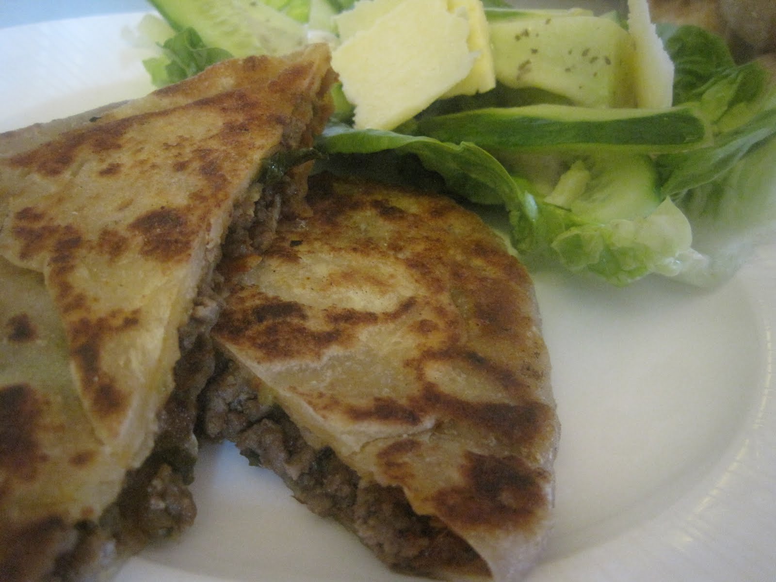 Moroccan Massaman or Msemen Stuffed with Cheese / Massamen ou Msemen ...