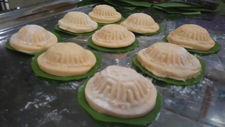 ORANGE SWEET POTATO ANGKU KUEH