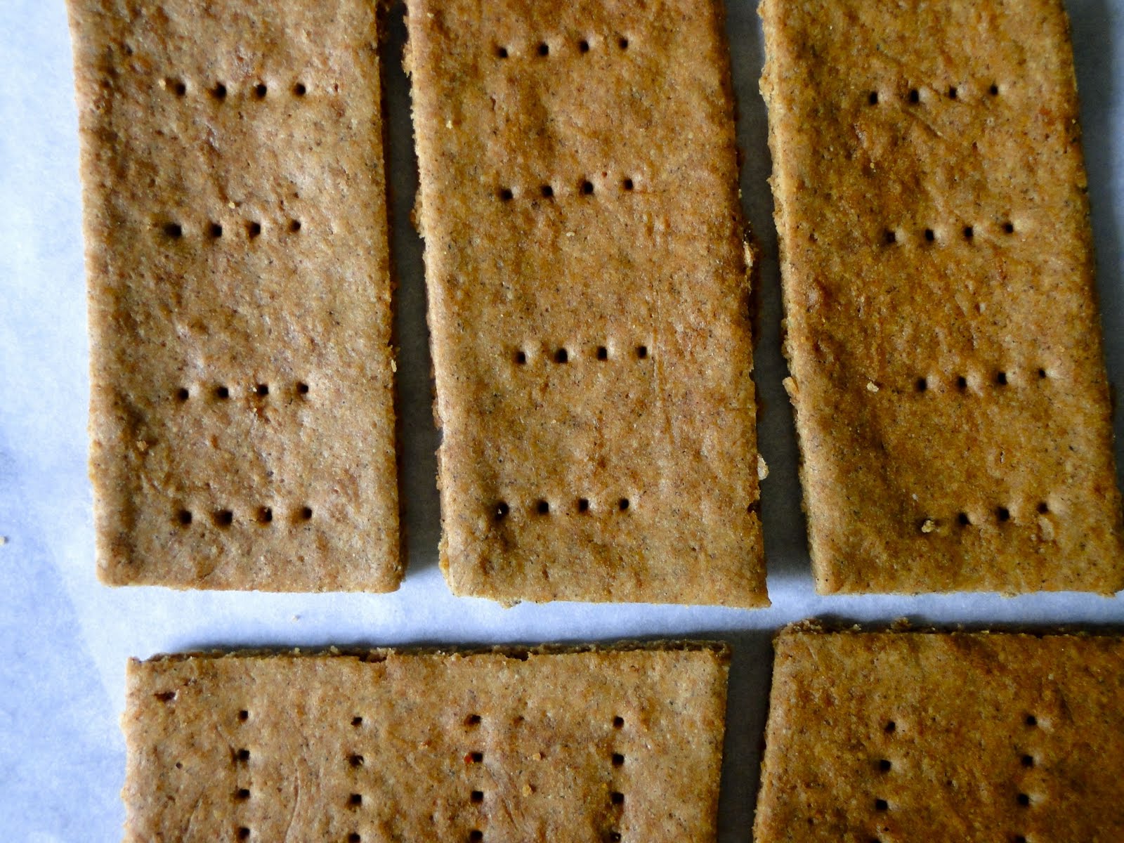 Sketch-Free Eating: Buckwheat Graham Crackers