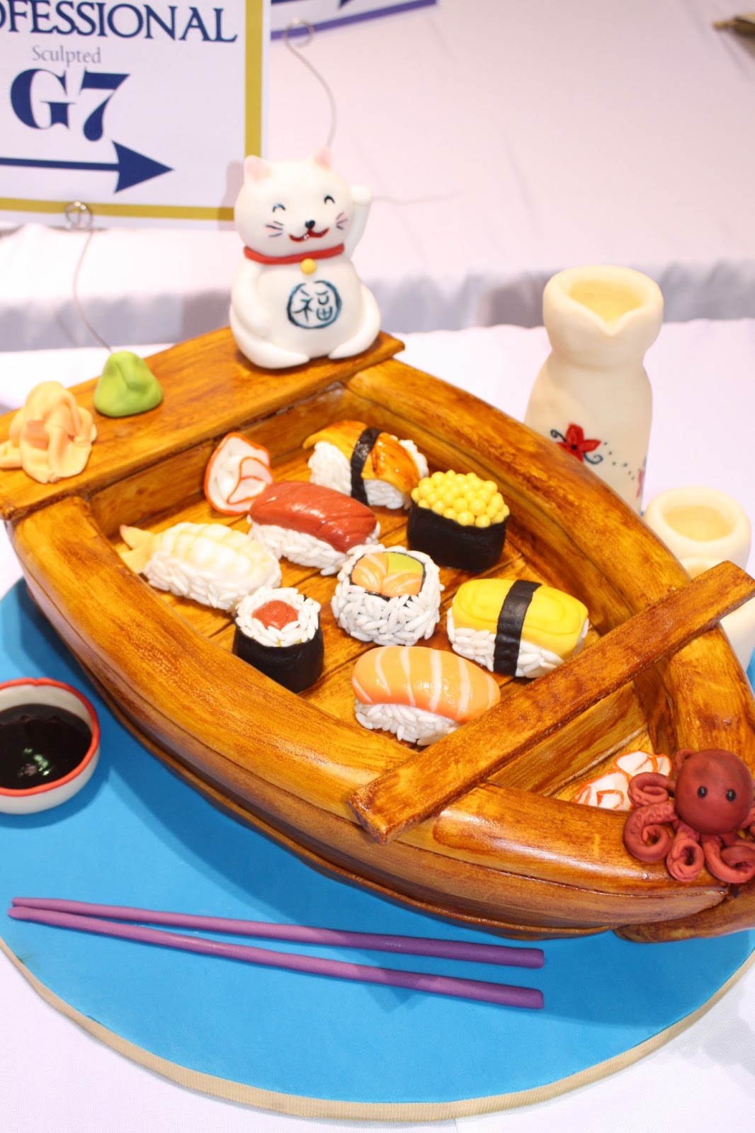 Sweet Eats Cakes: Capital Area Cake Show 2013 Divisional Cakes