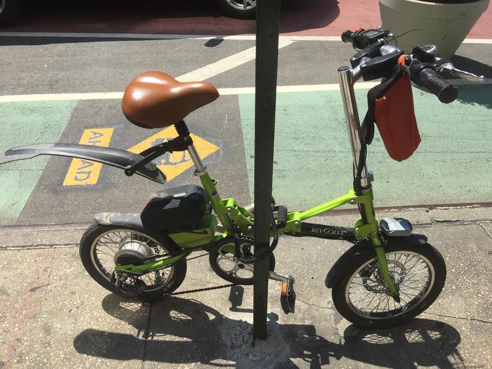 Terrierman's Daily Dose: Electric Folder in the Wild