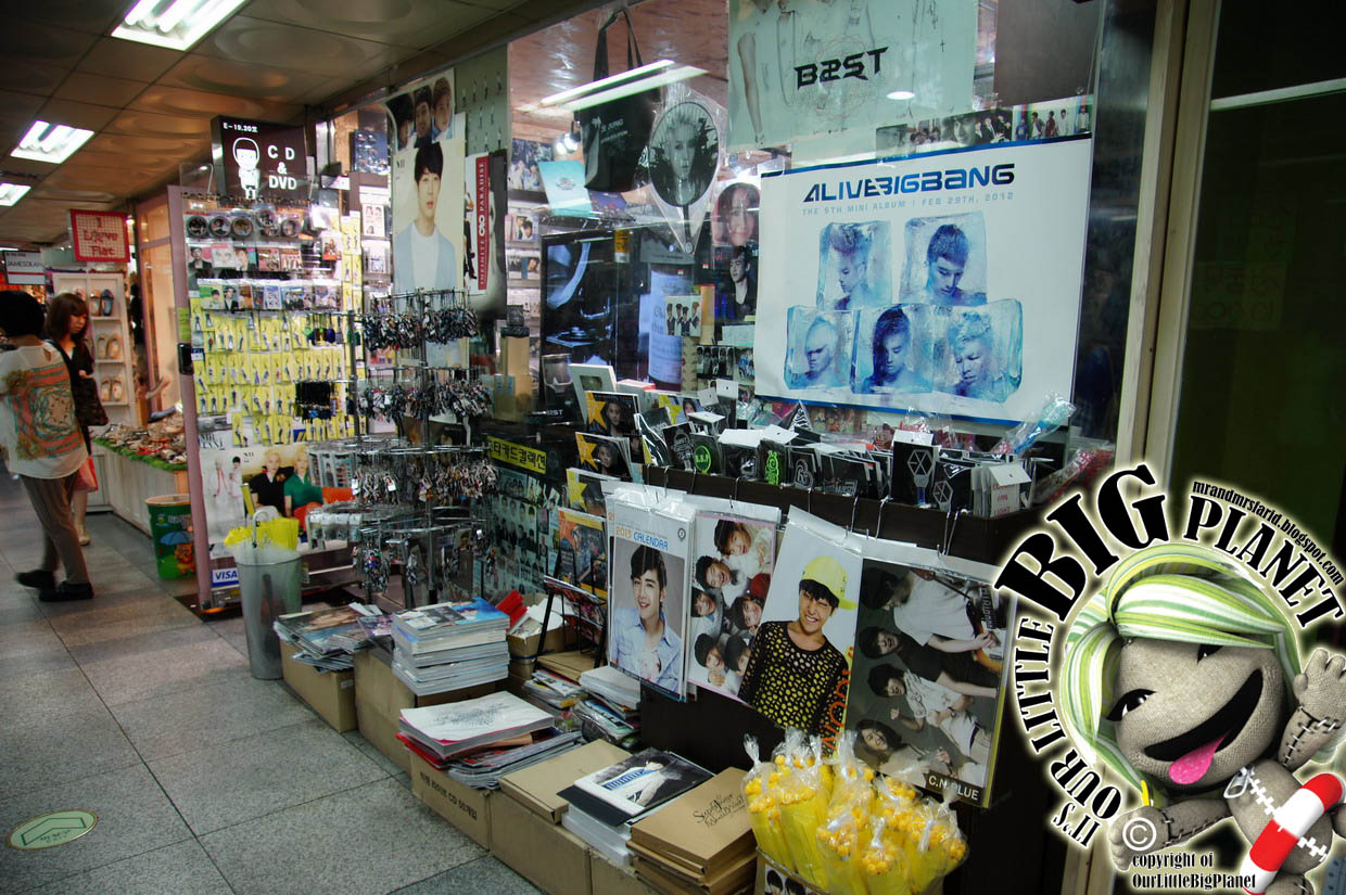 Our Little Big Planet: Demam Korea: Kedai K-POP....