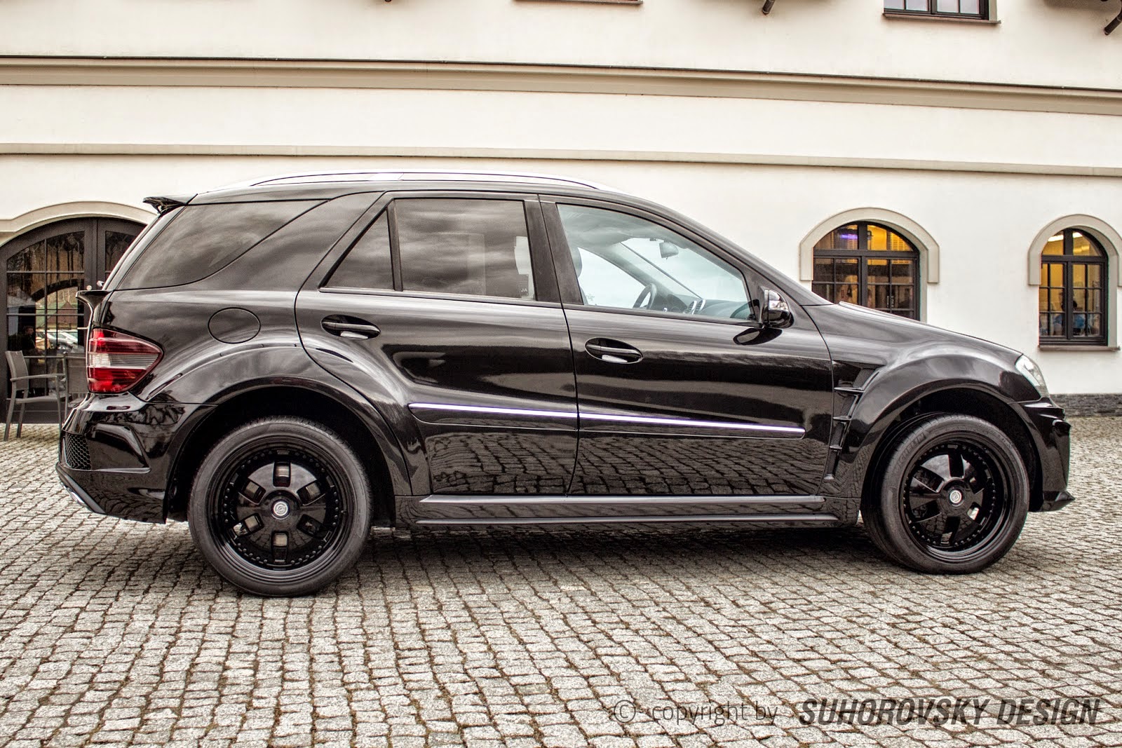 Black on Black Mercedes-Benz W164 ML-Class MAE Wheels | BENZTUNING