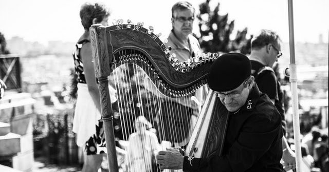 Qué es una 'lira' en poesía, con ejemplos. ~ LecturataK2