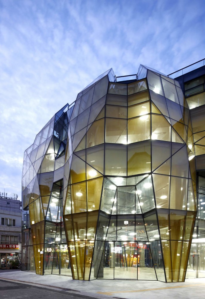 The Yellow Diamond / By Jun Mitsui & Associates Architects + Unsangdong ...