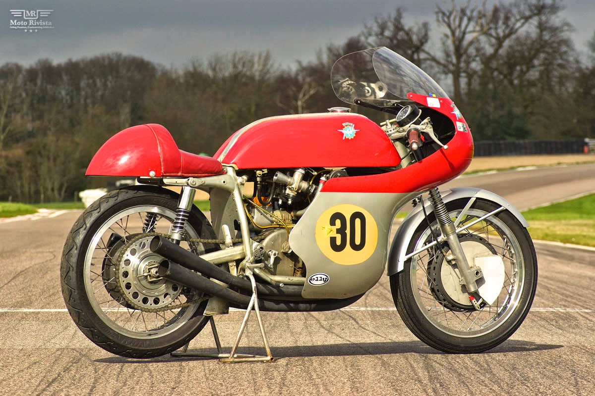 99garage | Cafe Racers Customs Passion Inspiration: MV Agusta 500 Four