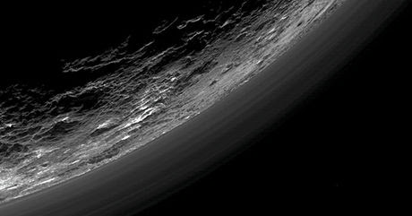 El Parroquiano: Irregularidades en la geografía de Plutón serían ...