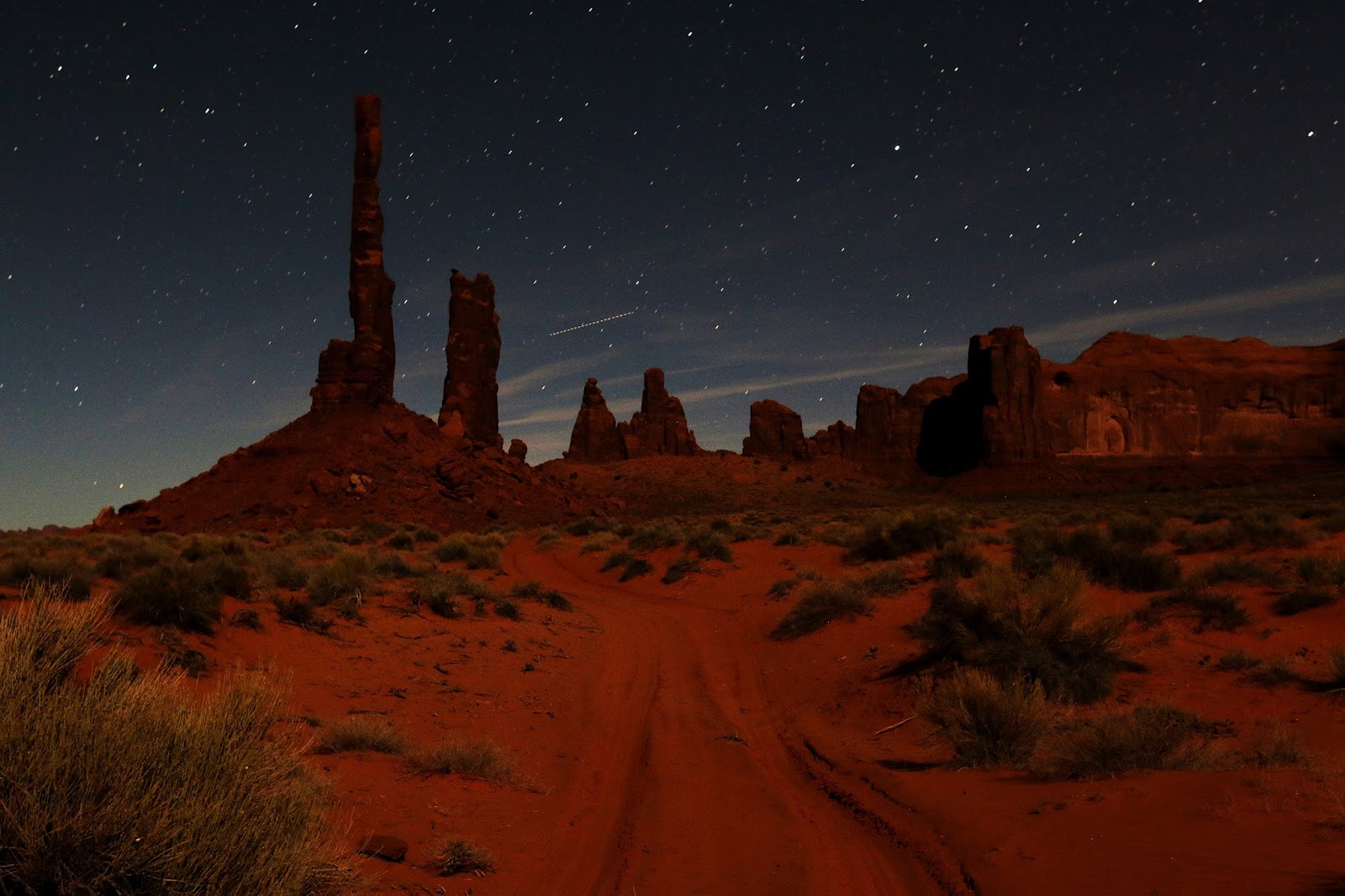 BARE RECORD OF TRUTH: 437: A "MONUMENTAL" WEEKEND