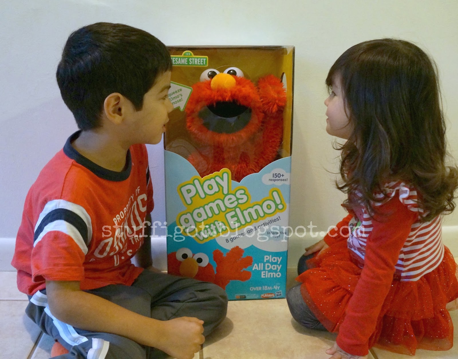 Crafty And Wanderfull Life: Playskool Play All Day Elmo - REVIEW
