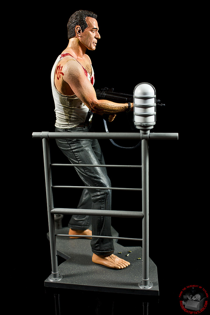 Cult Classics Series 3: John McClane (Die Hard) - ACTION FIGURES AND ...