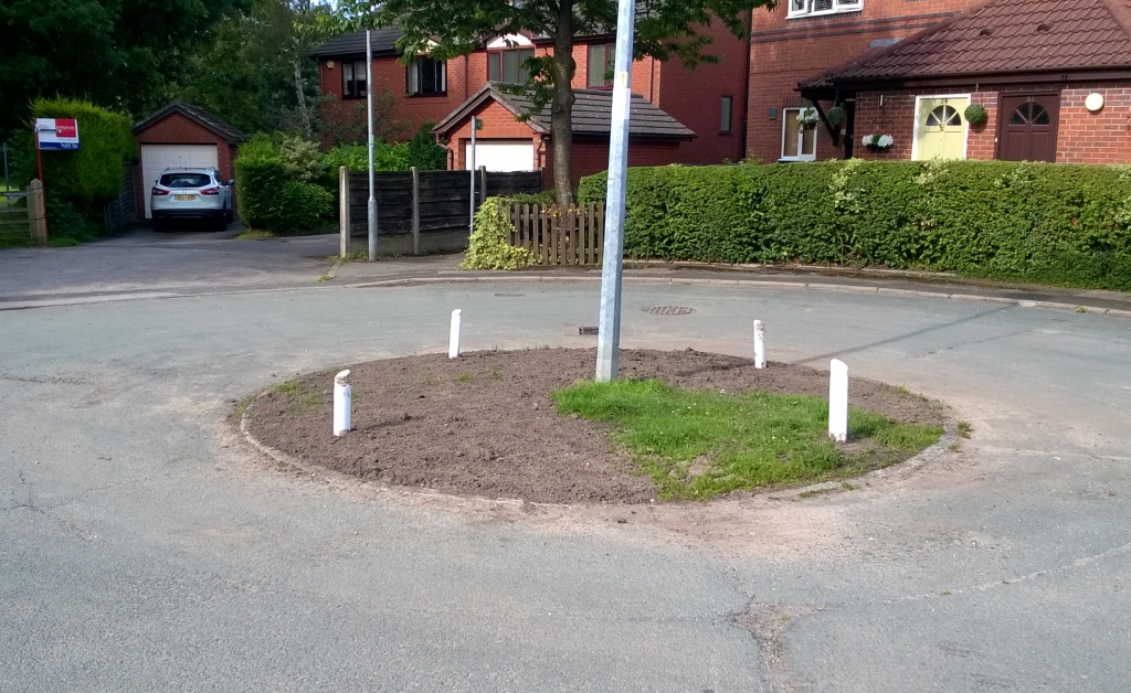 Cllr Craig Browne (Alderley Edge WARD): BEECH ROAD ROUNDABOUTS