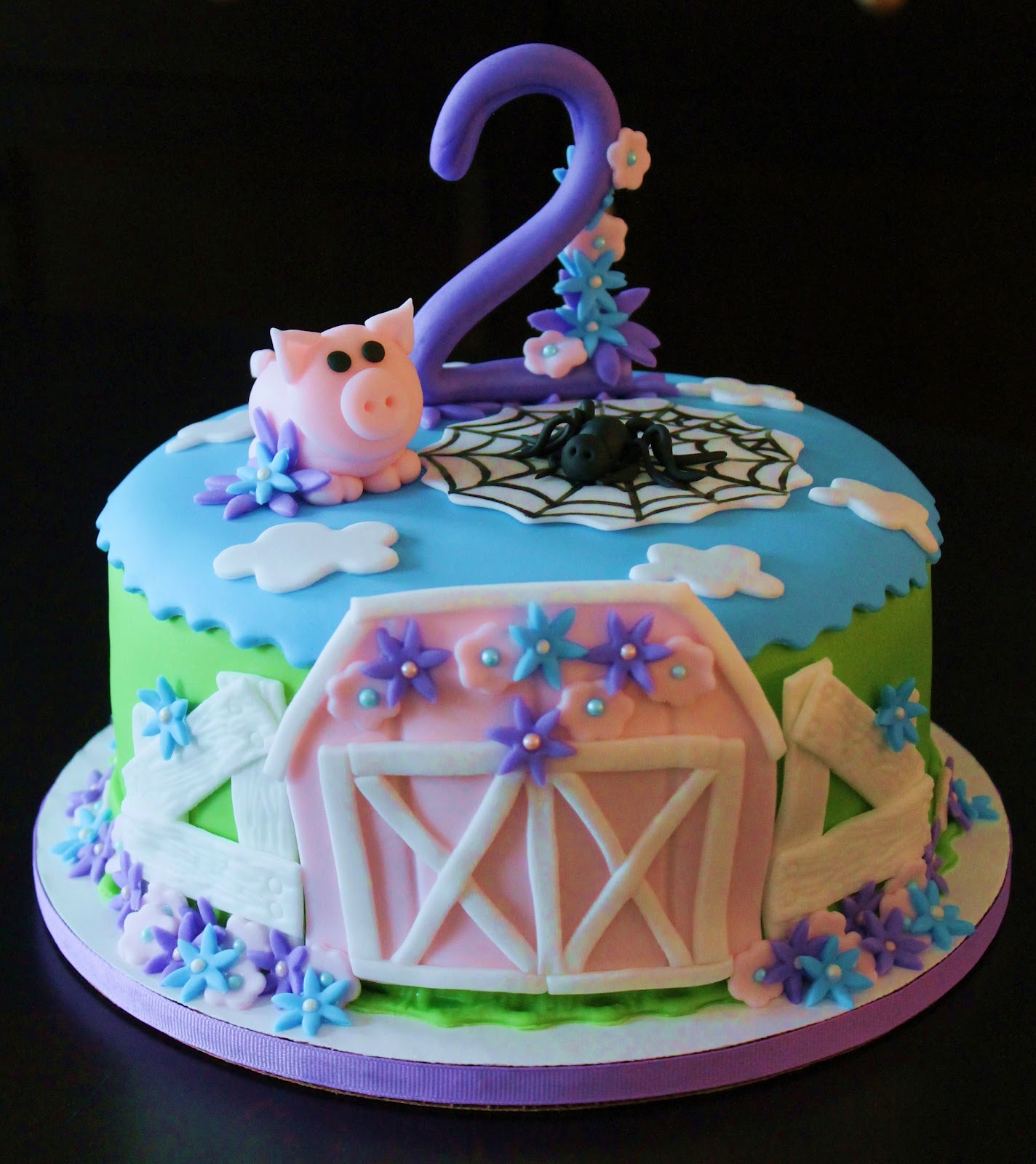 Creative Cakes by Lynn: Charlotte's Web Cake