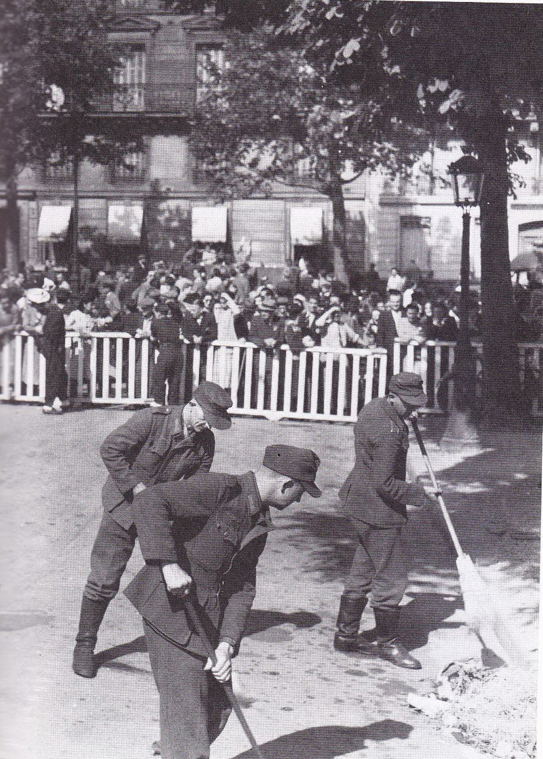 NAZI JERMAN: Foto Tawanan Perang Jerman