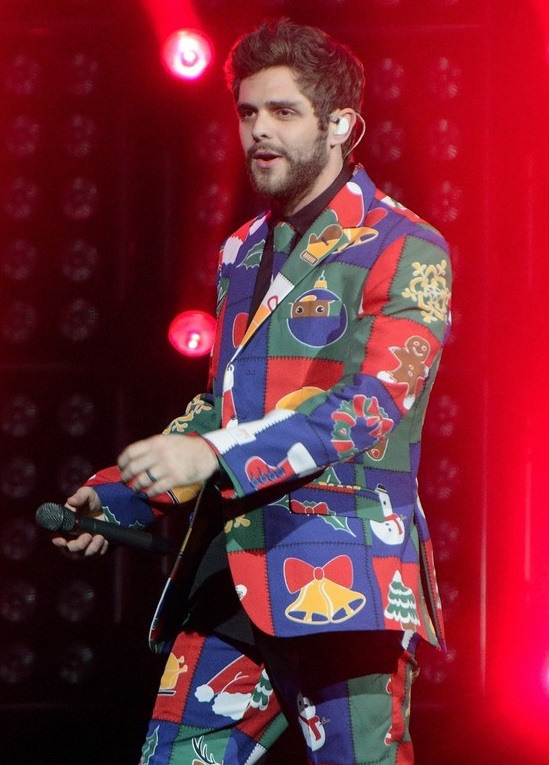 VJBrendan.com: Thomas Rhett Performing at the Rosemont Theatre in Chicago