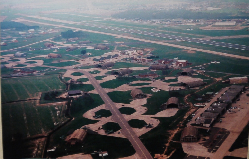 WW1 and WW2 Defences - Suffolk and beyond: Bentwaters Airfield ...