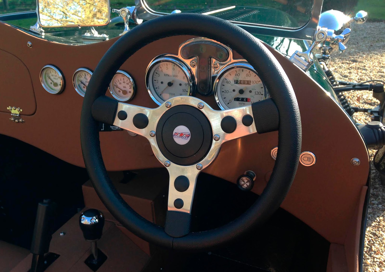 Aero Merlin MG 3 barrelback three wheeler: Alan's barrelback!