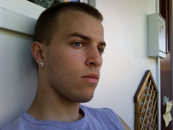 INTERVIEW/VIDEO: Teen Bodybuilder Anthony Cavanagh Shows British Muscle