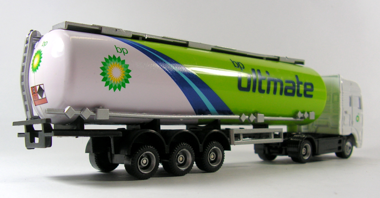 Capital Diecast Garage: Golden Wheels M.A.N. BP Tanker