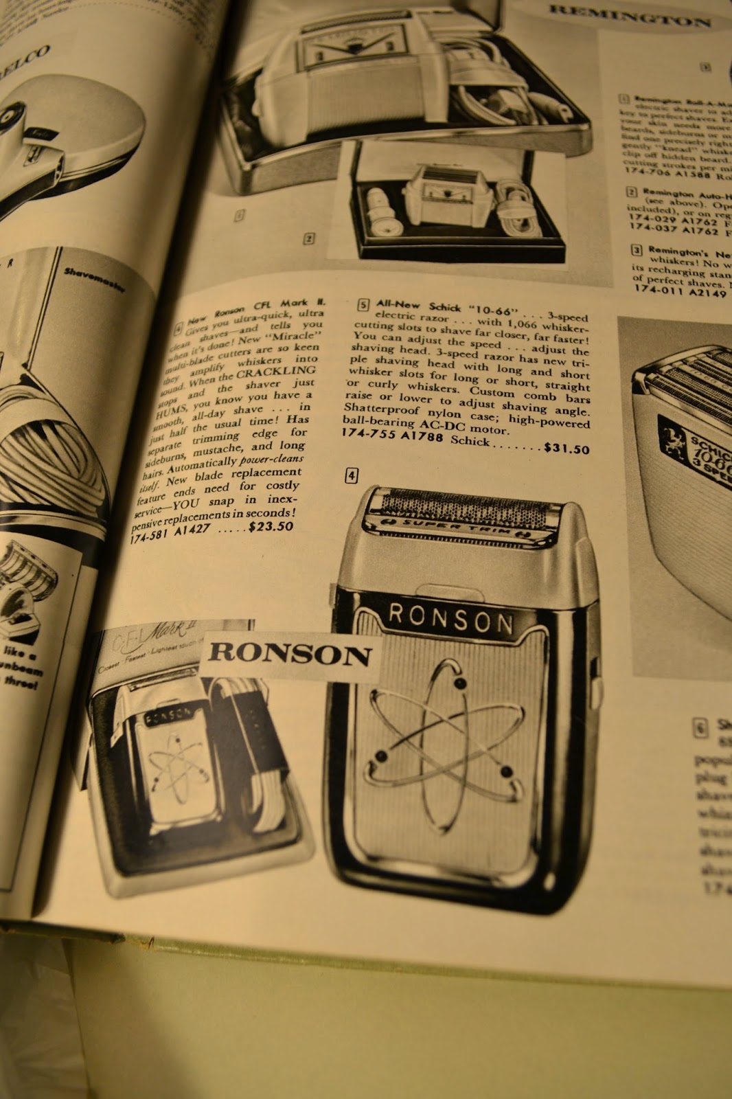 Atomic Hunter: 1962 Ronson CFL II Electric Shaver