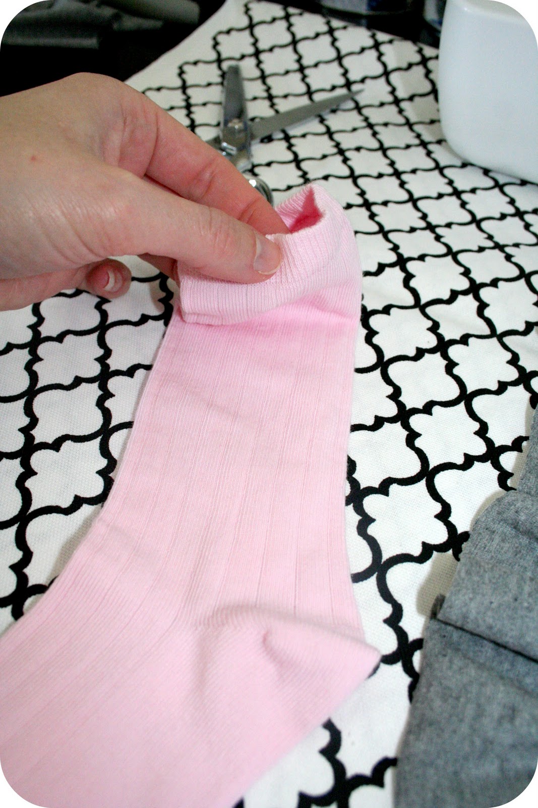 Polka Dot Bungalow: Ruffle Knee Socks {Tutorial}