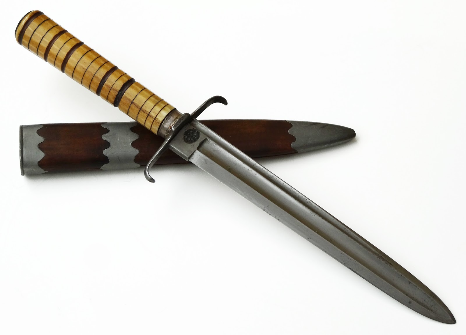 Contemporary Makers: Dagger and Sheath by Frank House