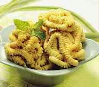 KUE AKAR KELAPA - Resep Harian