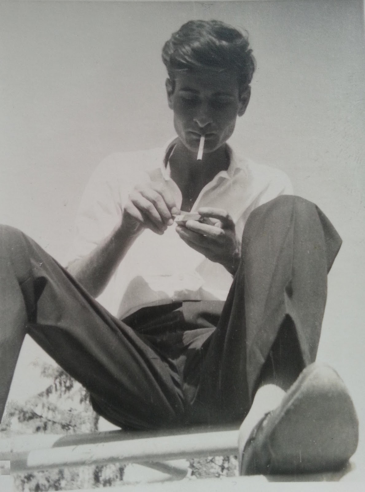 The Angry Arab News Service/وكالة أنباء العربي الغاضب: Mahmud Darwish ...