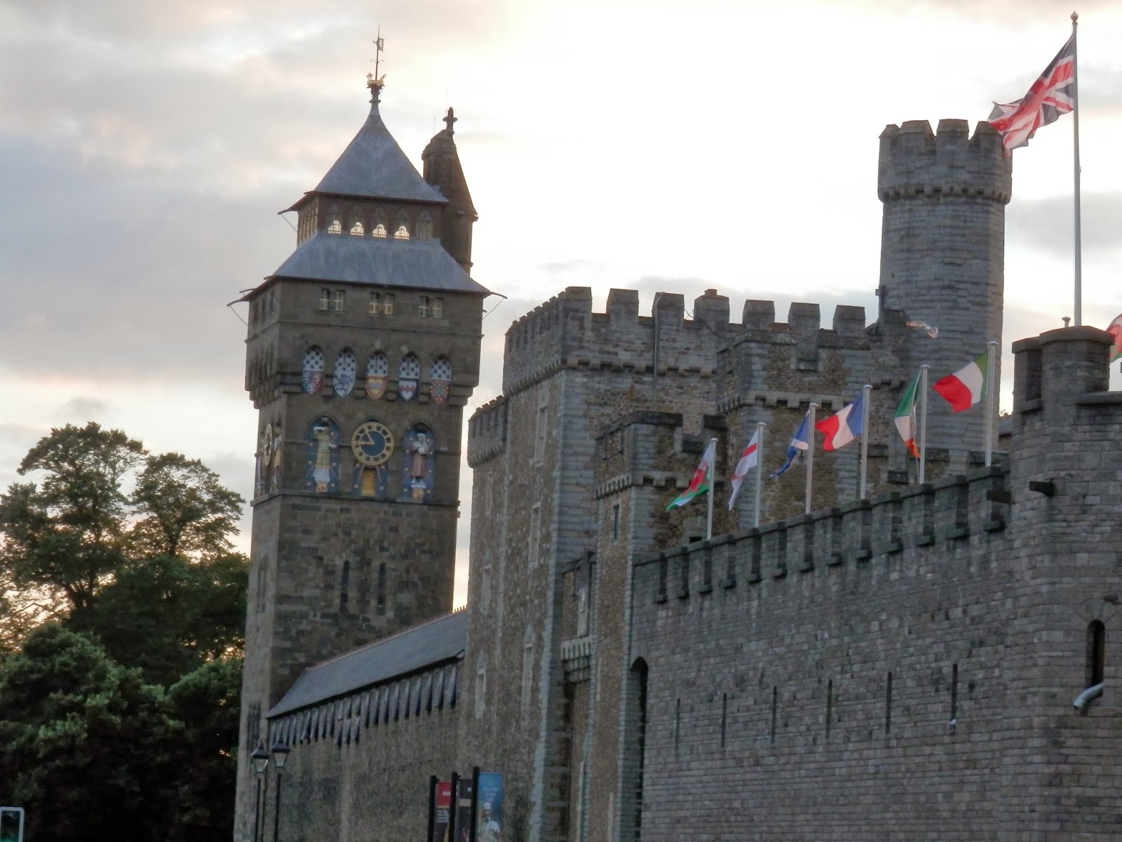 Middle Ages Heritage / Monumentos de la Edad Media / O mellor da Idade ...