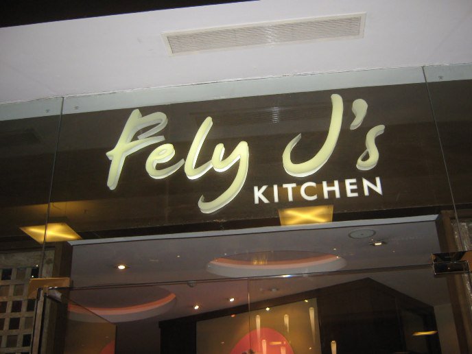 Lunch @ Fely J's Kitchen, Greenbelt 5 , Makati ♥