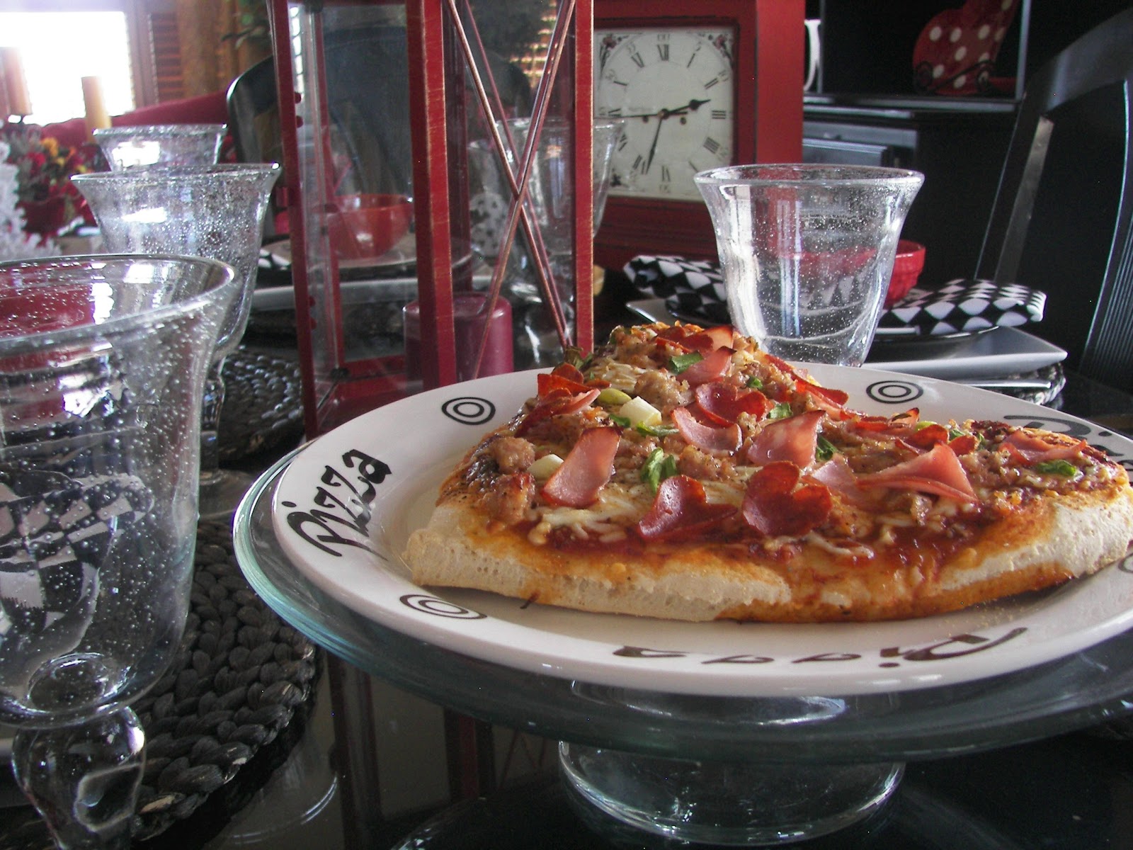 Red Couch Recipes: We Love Pizza Tablescape and Homemade Heart-Shaped ...