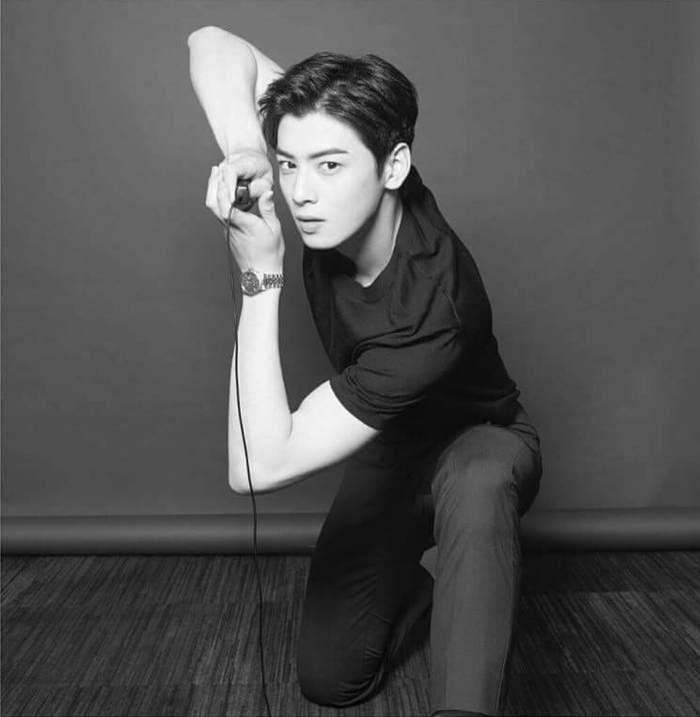 So Handsome Photoshoot Cha Eun Woo "ASTRO" for Self-Service Photos ...