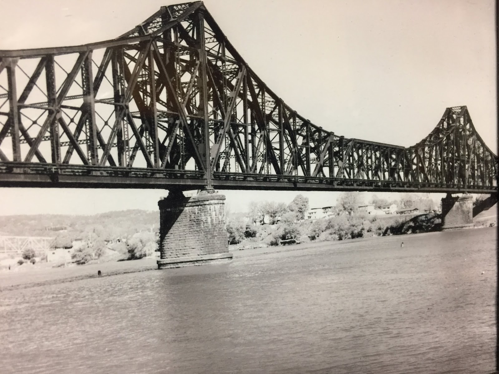 CSX/P&LE 1910 Bridge over Ohio River at Monaca+Beaver, PA - olaoluwa77