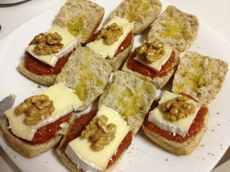 Toasted Ciabatta with Brie & Walnuts