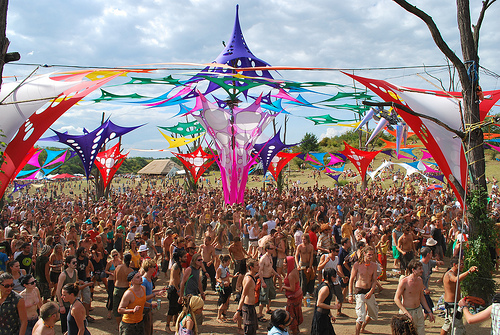 PSYCHEDELIC RAVE: LA RAVE