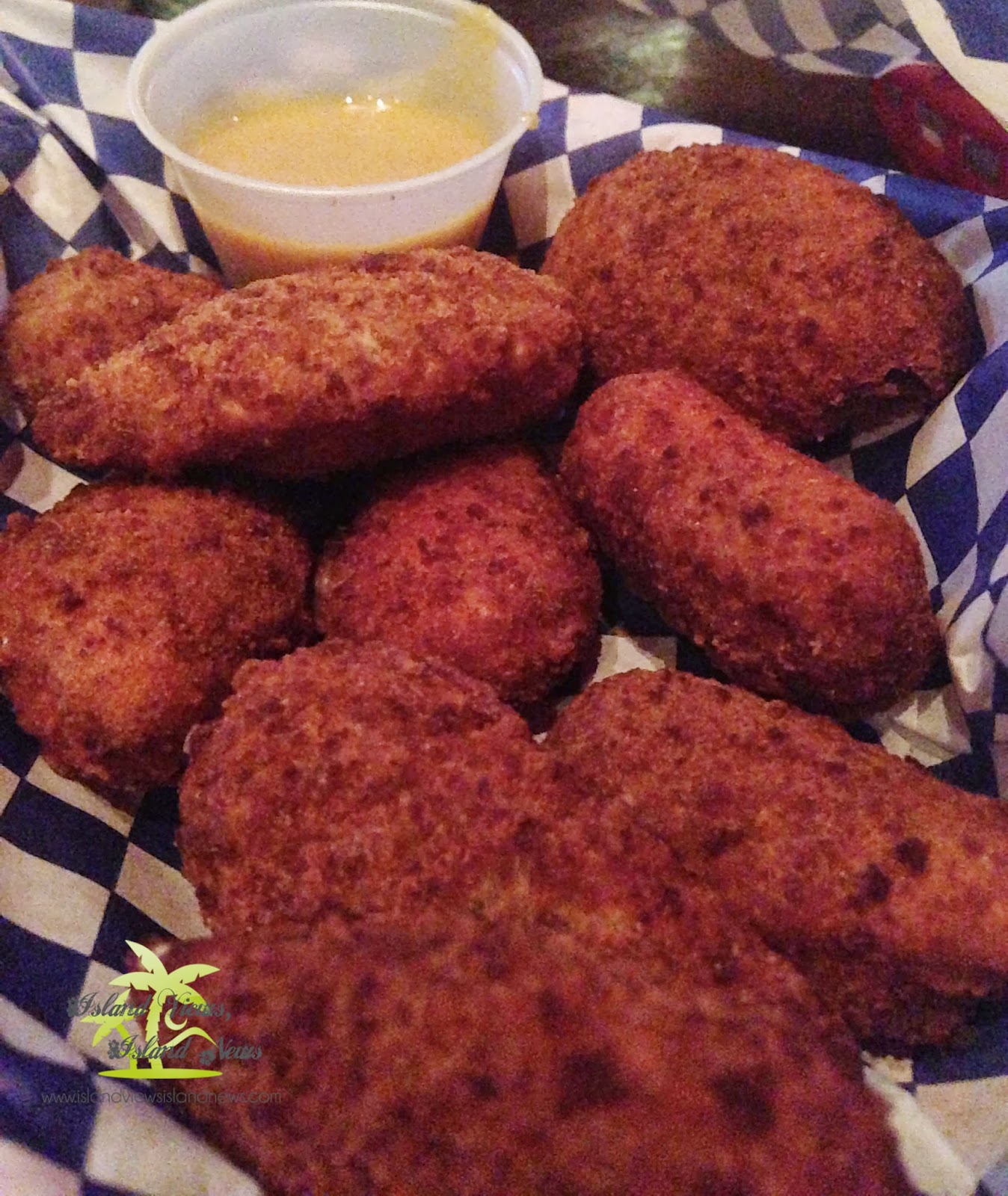 Hawaii Mom Blog: J.J. Dolan's