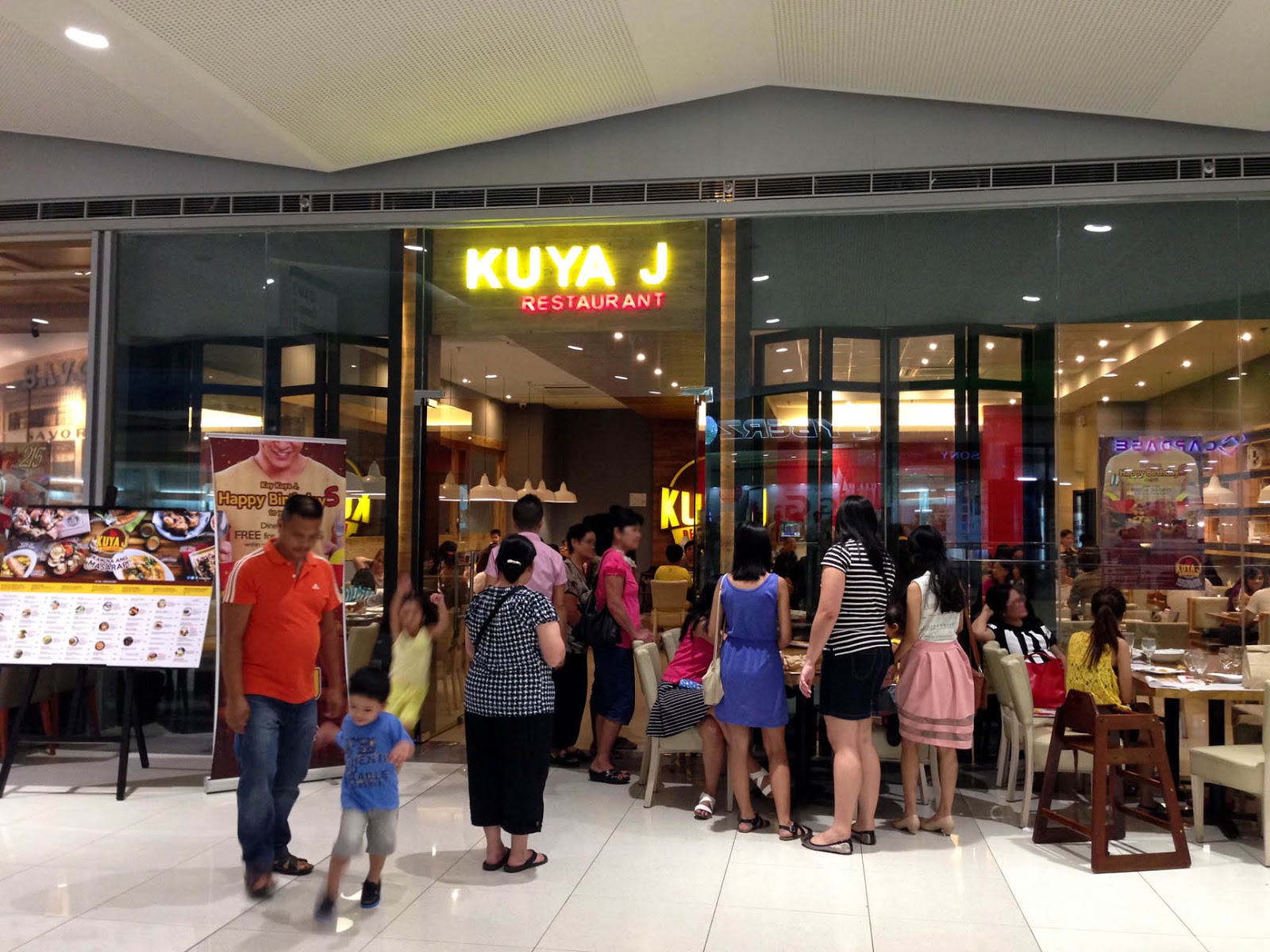 MrsMommyHolic: Kuya J Restaurant (SM BF)