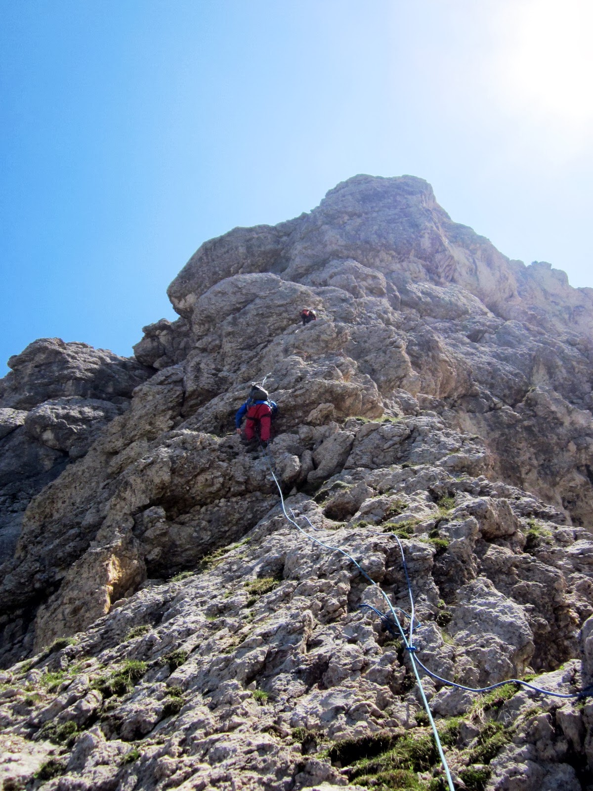 TRINI Y SALVA: Sas Becè - Cresta Oeste - Dolomitas