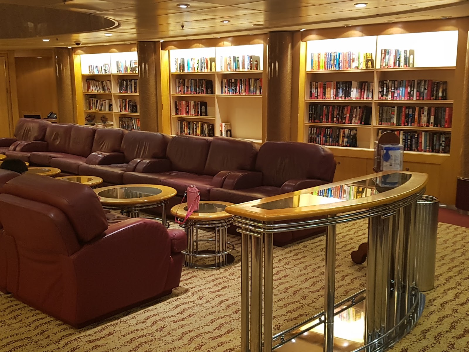 Pu & Eat Everyday: Royal Caribbean Mariner of the Seas - Library in ...