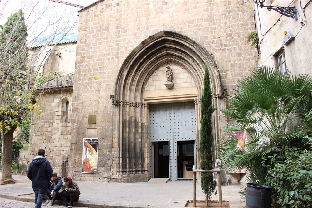 バルセロナの旅を楽しむ！ : サンタ アナ教会(Santa Anna Church)へのアクセス方法