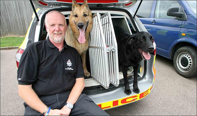 UK Police Dog history: Police Constable Tony Herson (Cambridgeshire)