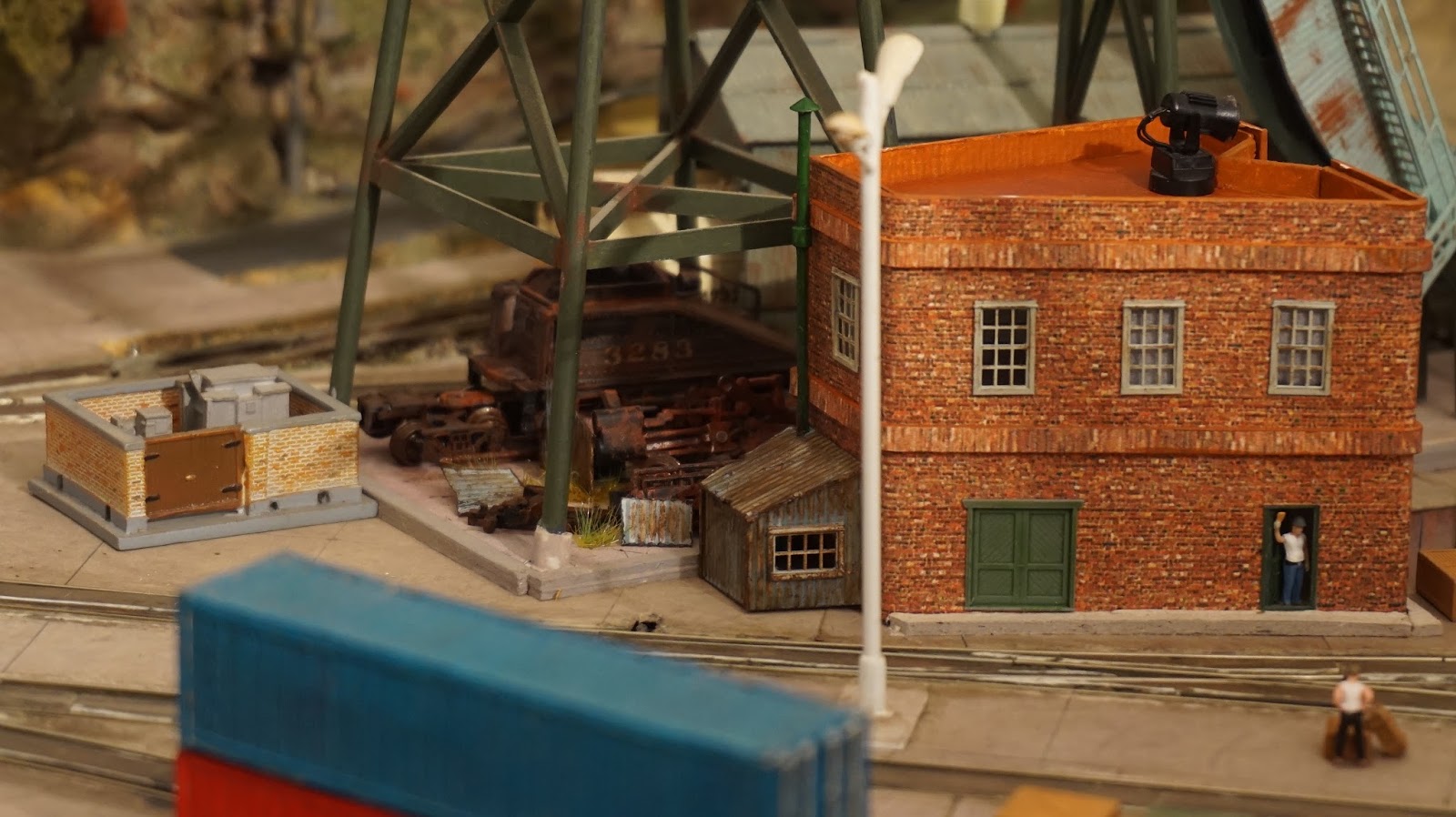 Wrightsville Port: N-Scale Waterfront Layout: Port office, Junk Yard ...