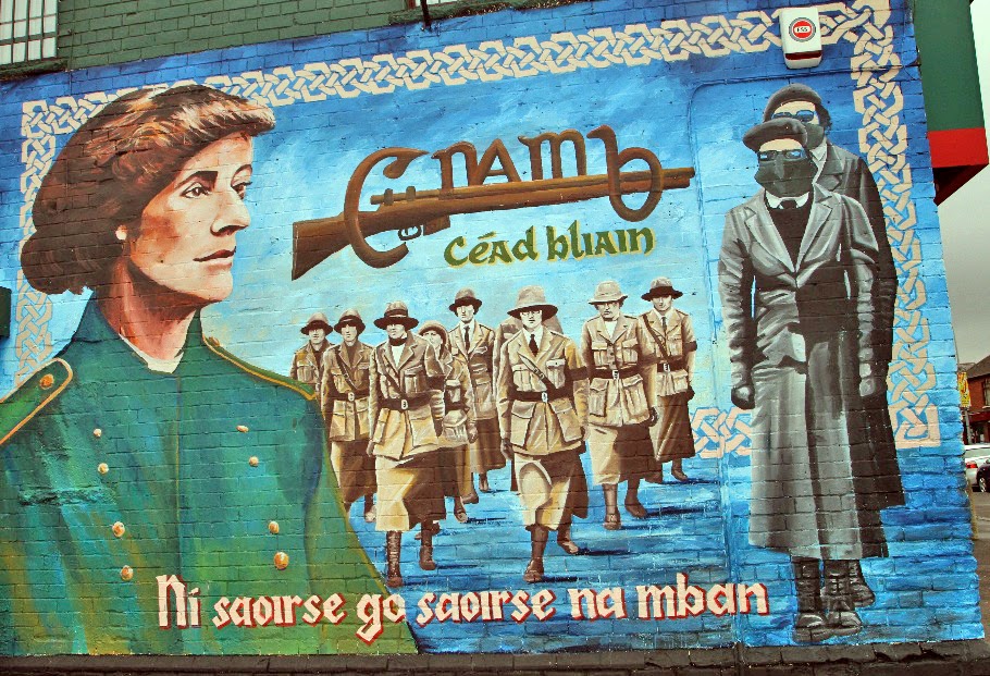 El norte de Irlanda: Mural en recuerdo y honor a la Cumann na mBan