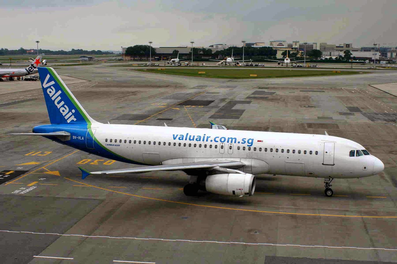 Airbus Hamburg Finkenwerder News: A320-232, Galistair Malta, 9H-VDF ...