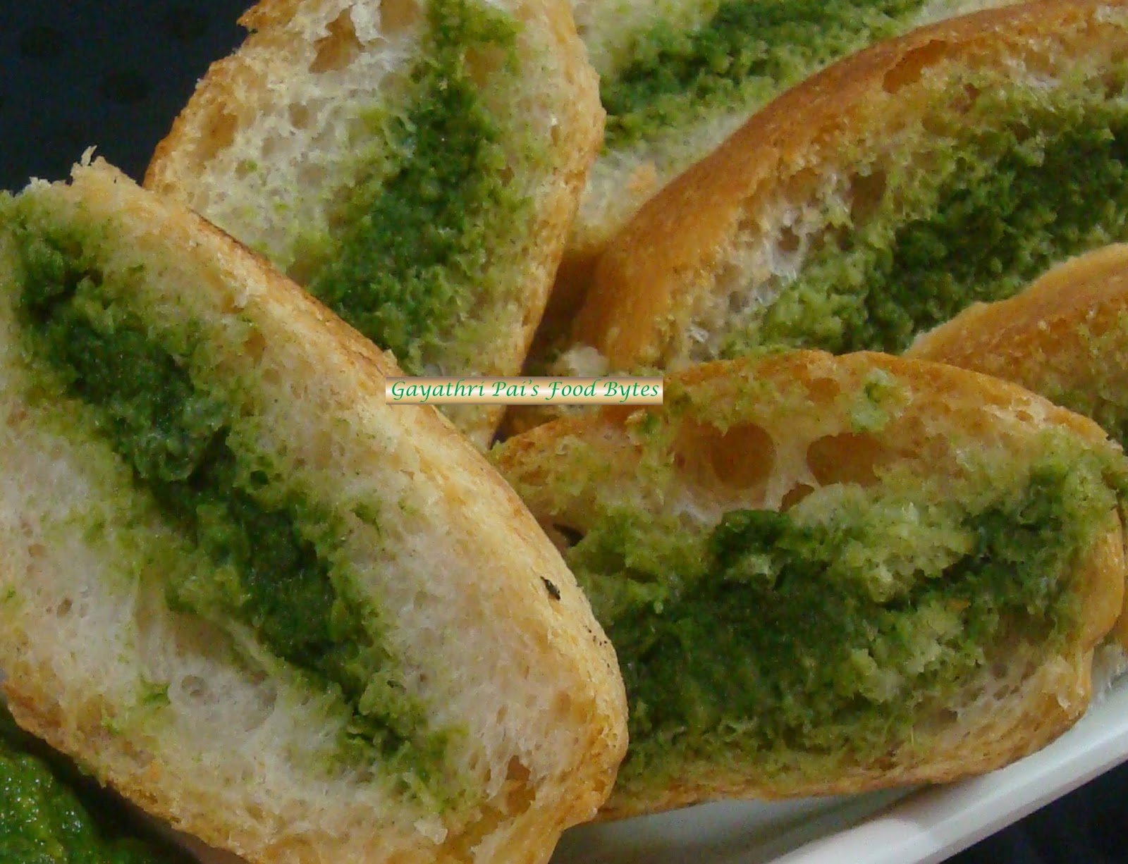 Gayathri Pai's Food Bytes: Brun Pav With Hari Bhari Mooli Lasooni Chutney.