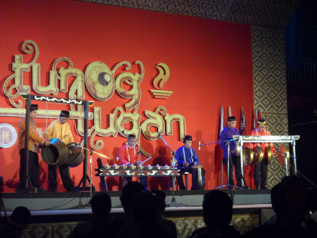 PIA9 Photo Releases: Performers from Teduray Agong of Maguindanao ...