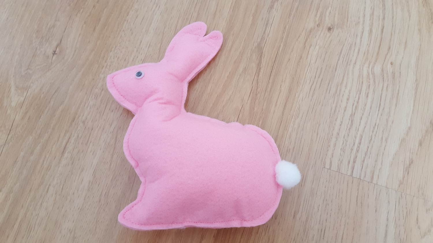Felt Easter Bunnies - Tutorial & Pattern |Keeping it Real